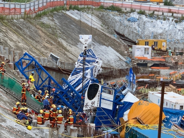 Crane collapse in Sau Mau Ping kills 3, injures 6 - RTHK