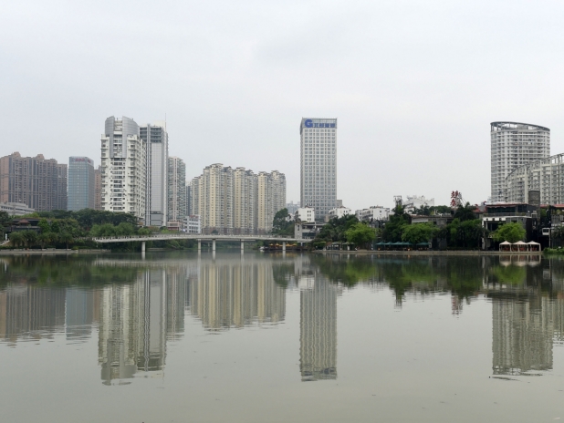 內地9月70個大中城市樓價按年跌1.5% - RTHK