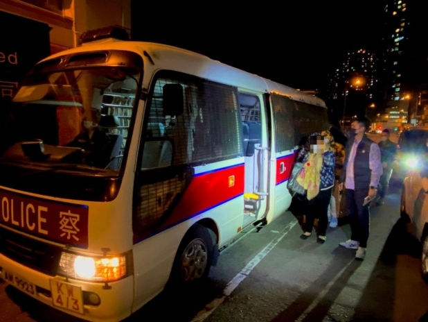 警方在九龍城展開反罪惡行動拘24人 - RTHK
