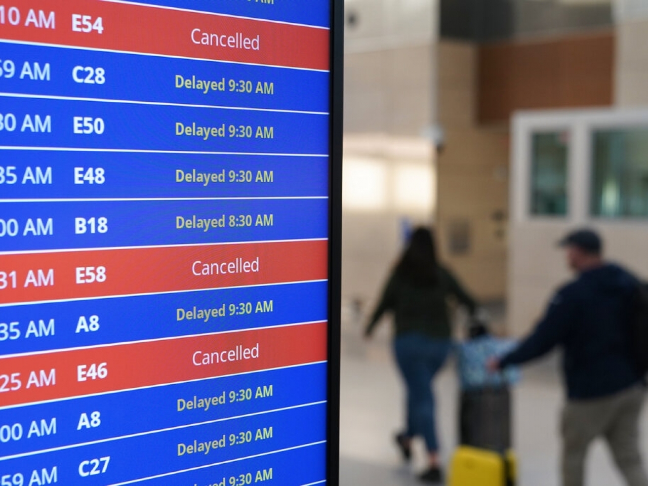 Hellish day at US airports after air traffic outage - RTHK