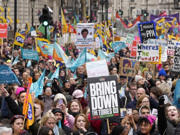 英國多個行業罷工 工會宣稱50萬人參與 - RTHK