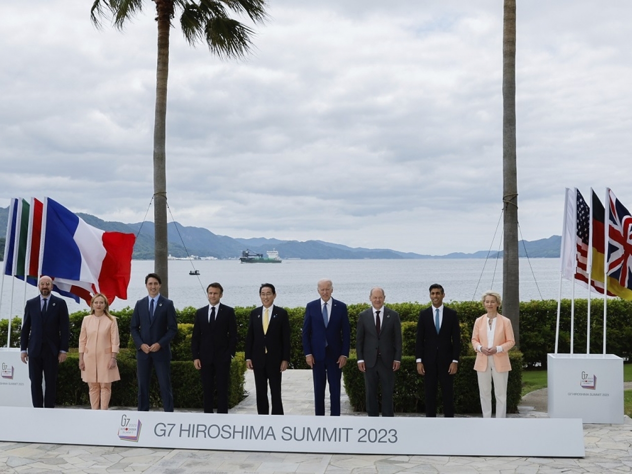 G7領袖稱願構建建設性穩定關係 直接向中國表達關注 - 新浪香港