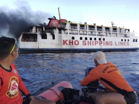 120 people rescued from burning ferry in Philippines - RTHK