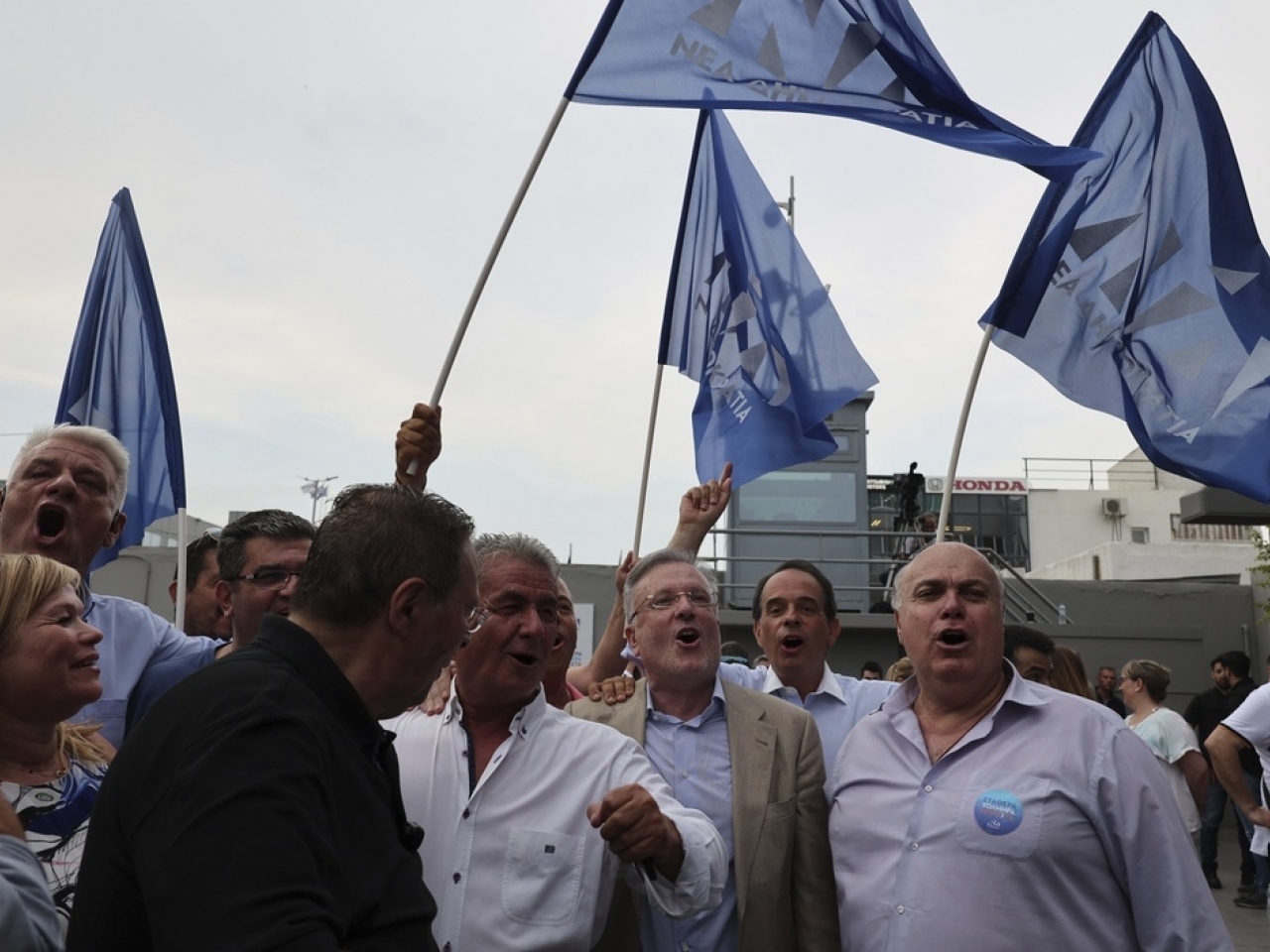 Greek poll results point to conservative victory - RTHK