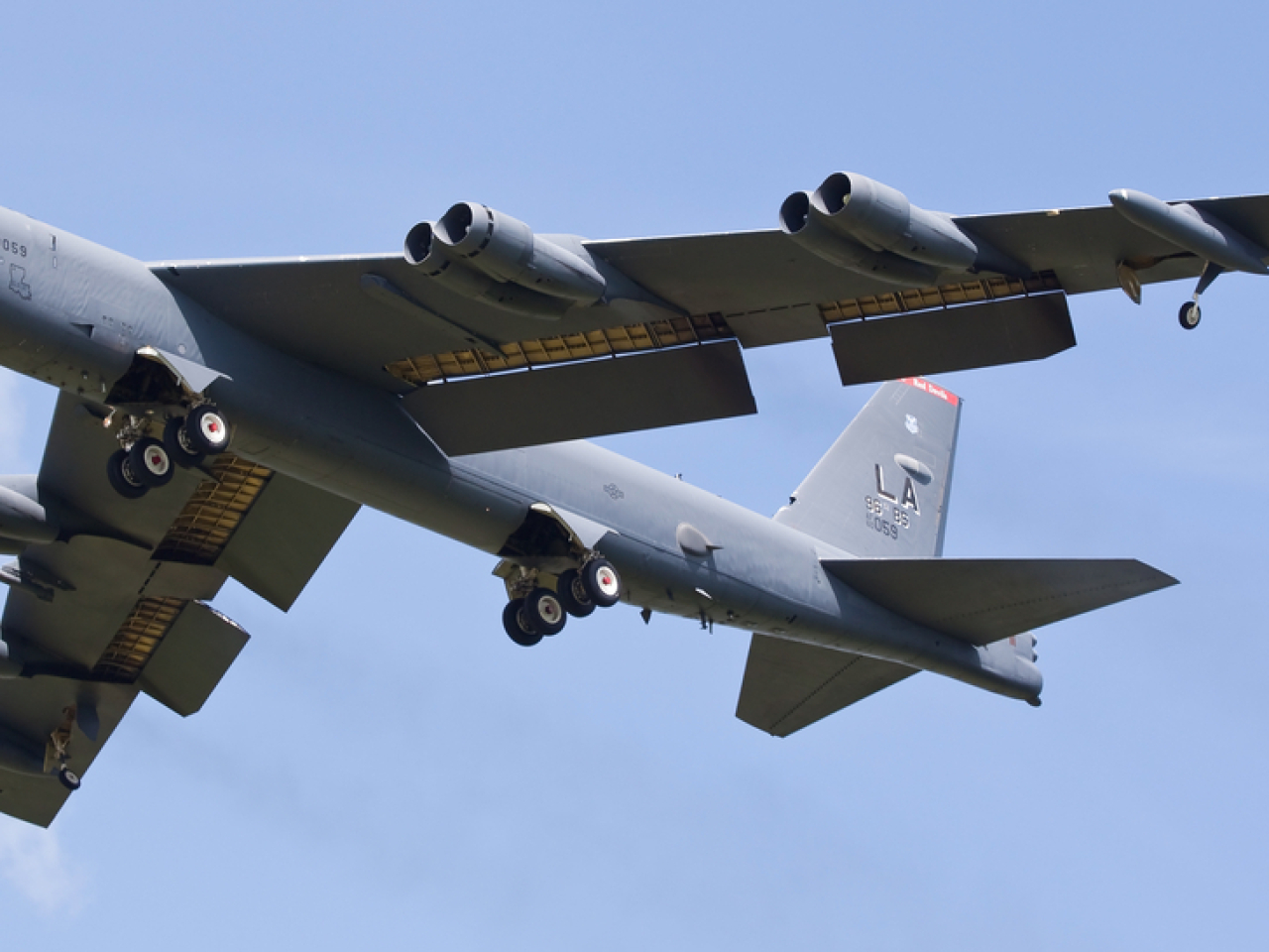 美日韓將首次聯合空中軍演 B-52轟炸機參與 - 新浪香港