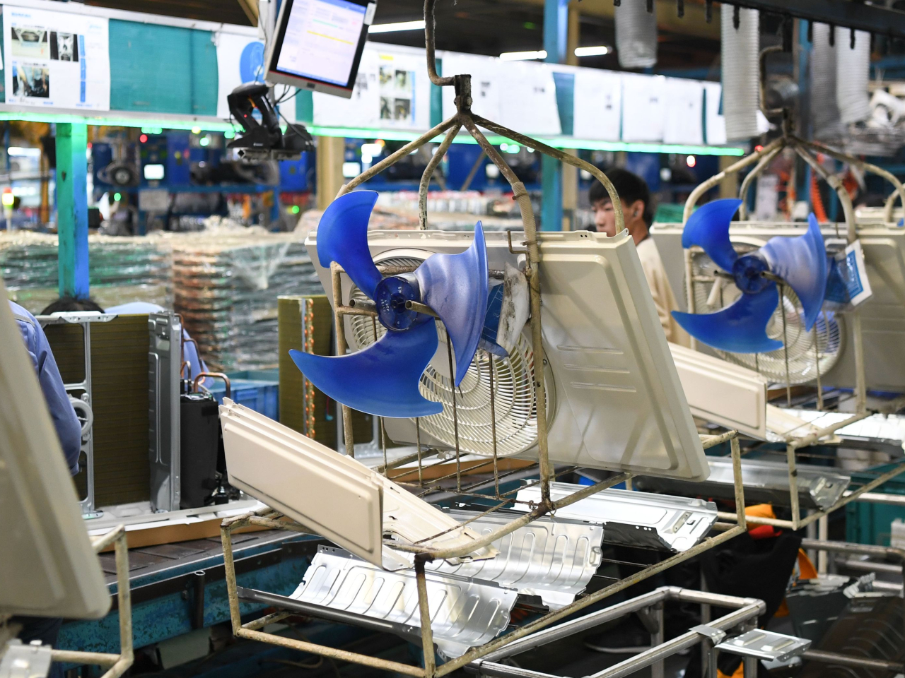 內地上月財新製造業PMI跌至49.5 創3個月低位 - RTHK