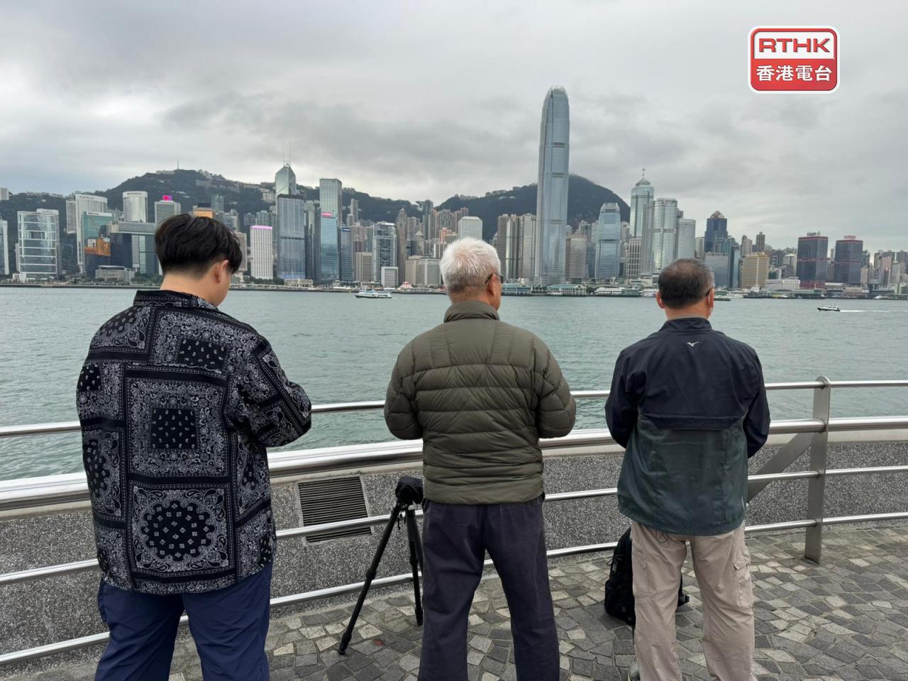 C919將飛越維港上空 有攝影發燒友及「飛機迷」海傍等候拍攝 - 時事台 - 香港高登討論區