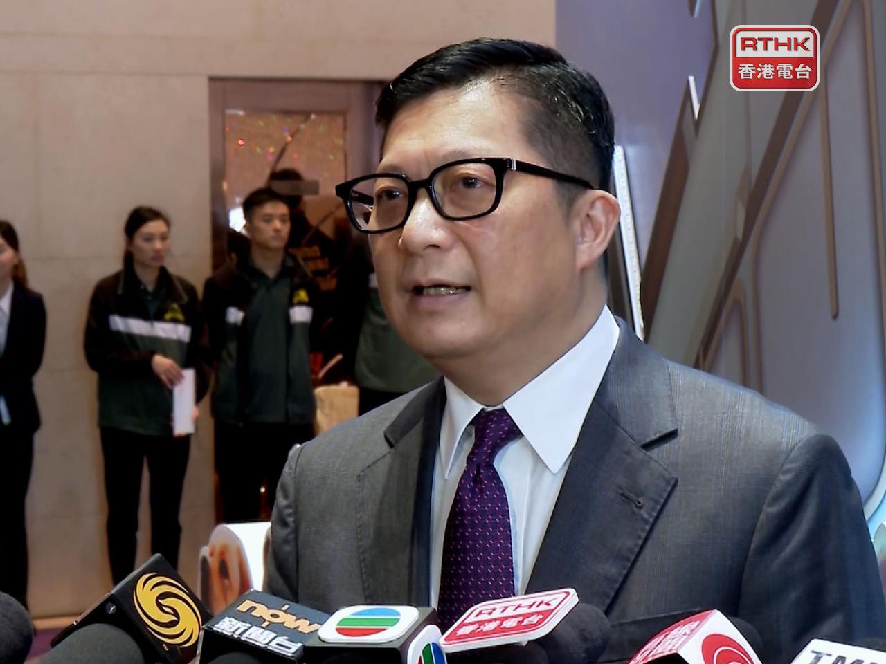 23條立法｜鄧炳強：諮詢期收逾1.3萬份意見 98.6%支持 - 新浪香港