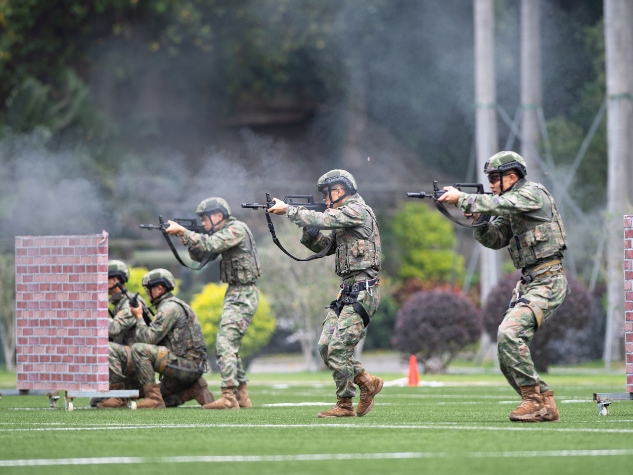 China's military spending to go up by 7.2 percent - RTHK