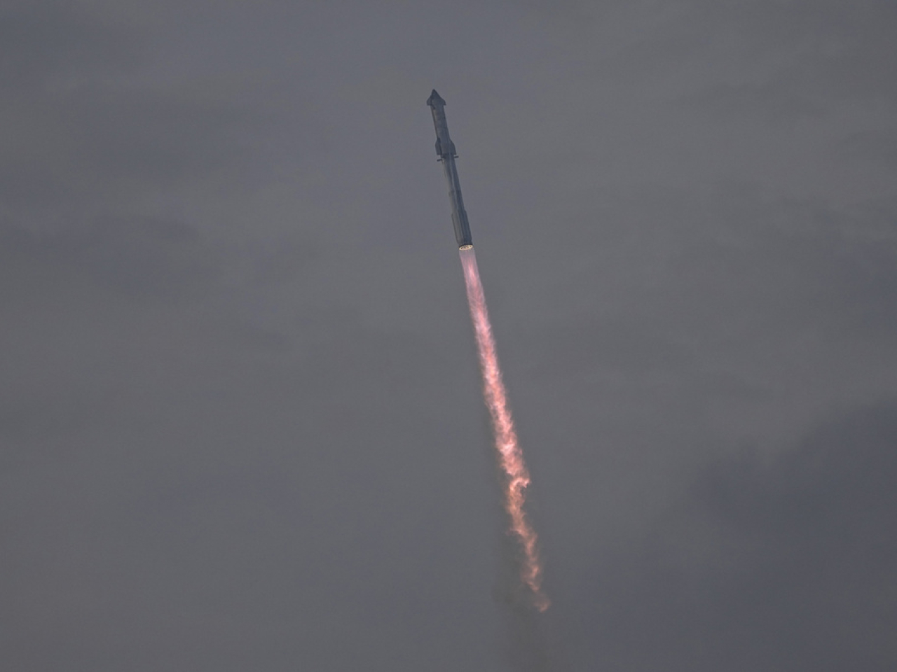 SpaceX mega rocket lost in final phase of test flight - RTHK