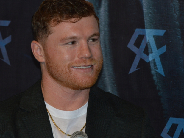 Canelo retains undisputed super-middleweight title - RTHK