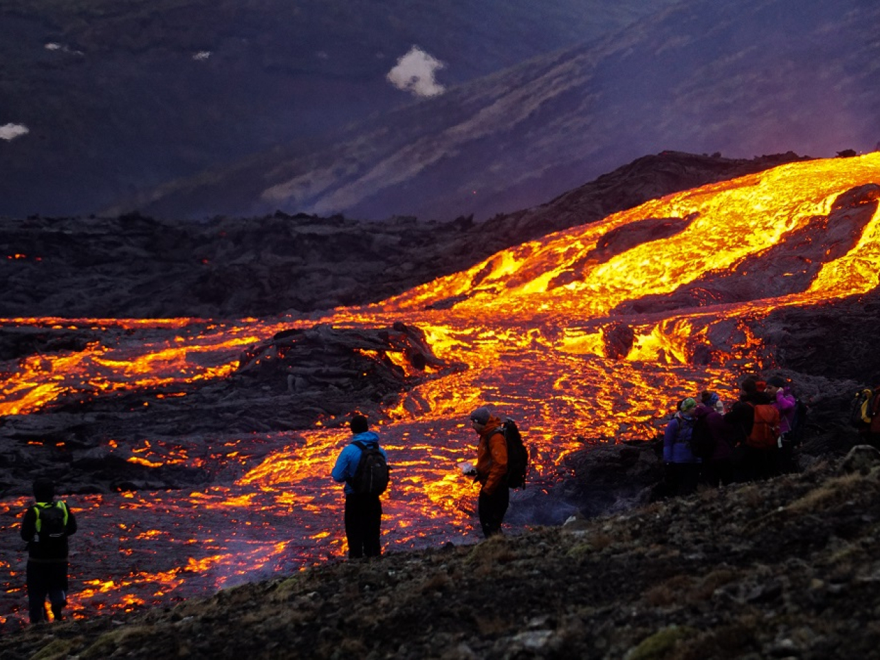 Iceland's Reykjanes peninsula hit by fresh eruption - RTHK