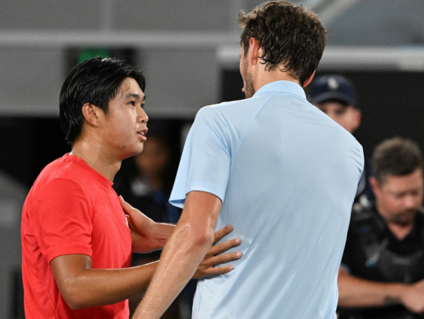 Medvedev stunned by teen qualifier Tien in Aussie Open - RTHK