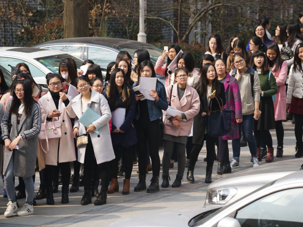 國家統計局：16至24歲失業率連跌4個月 - RTHK