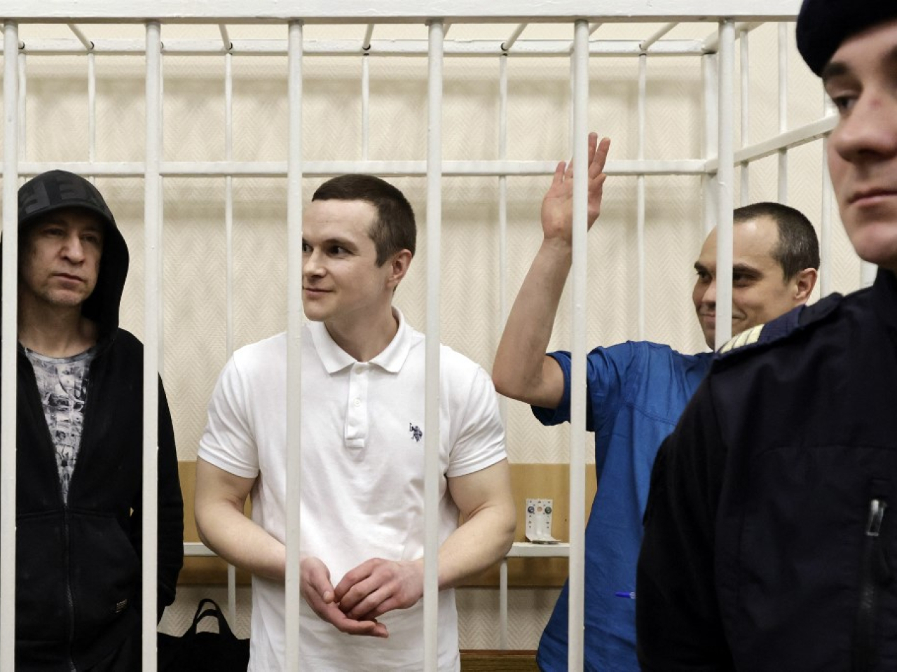 Russia jails lawyers of late dissident Navalny - RTHK