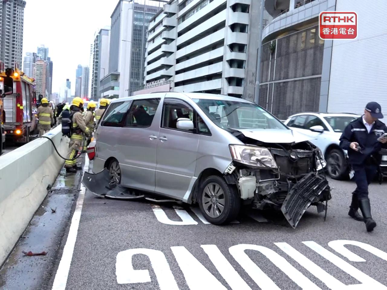 Eight-vehicle pile-up on West Kowloon Corridor - RTHK