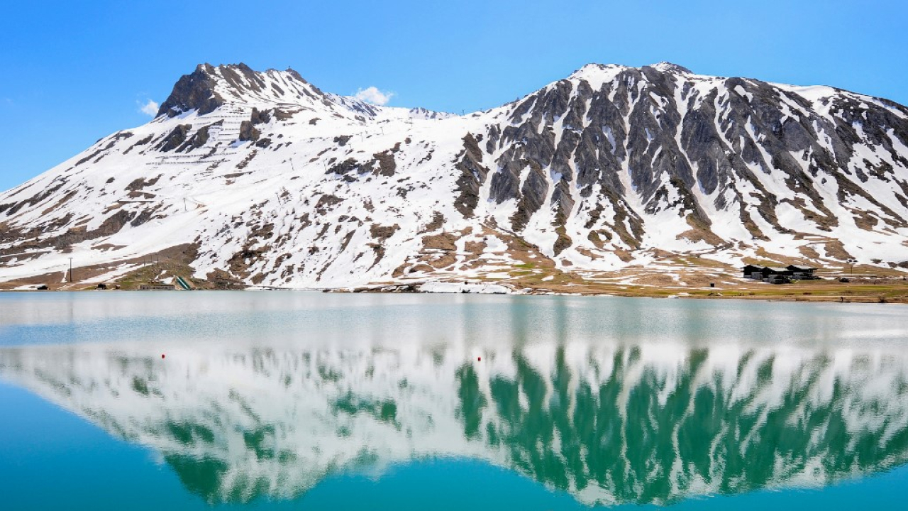 World's glacier mass shrank again in 2024, says UN - RTHK：Video News ...