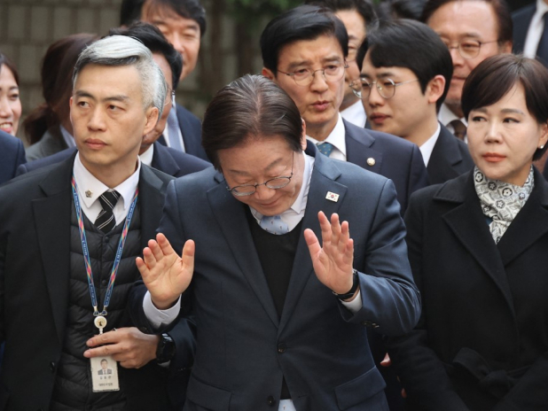 Seoul court clears opposition leader for top job run - RTHK