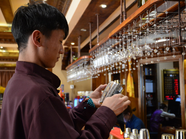 財新中國3月服務業PMI升至51.9 新訂單加快增長 - RTHK