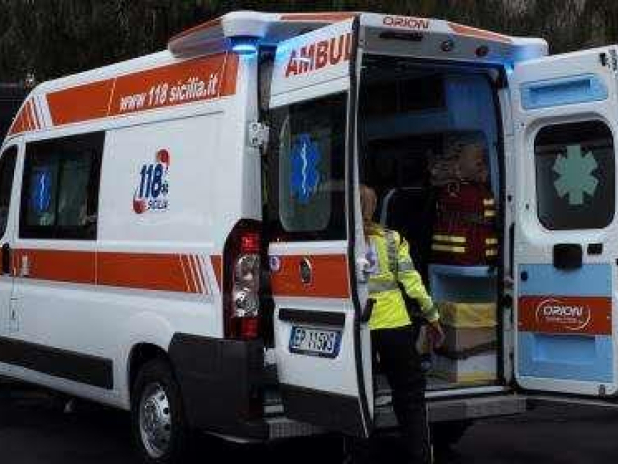 三名中國遊客在意大利西西里島發生車禍 1死2傷 - RTHK