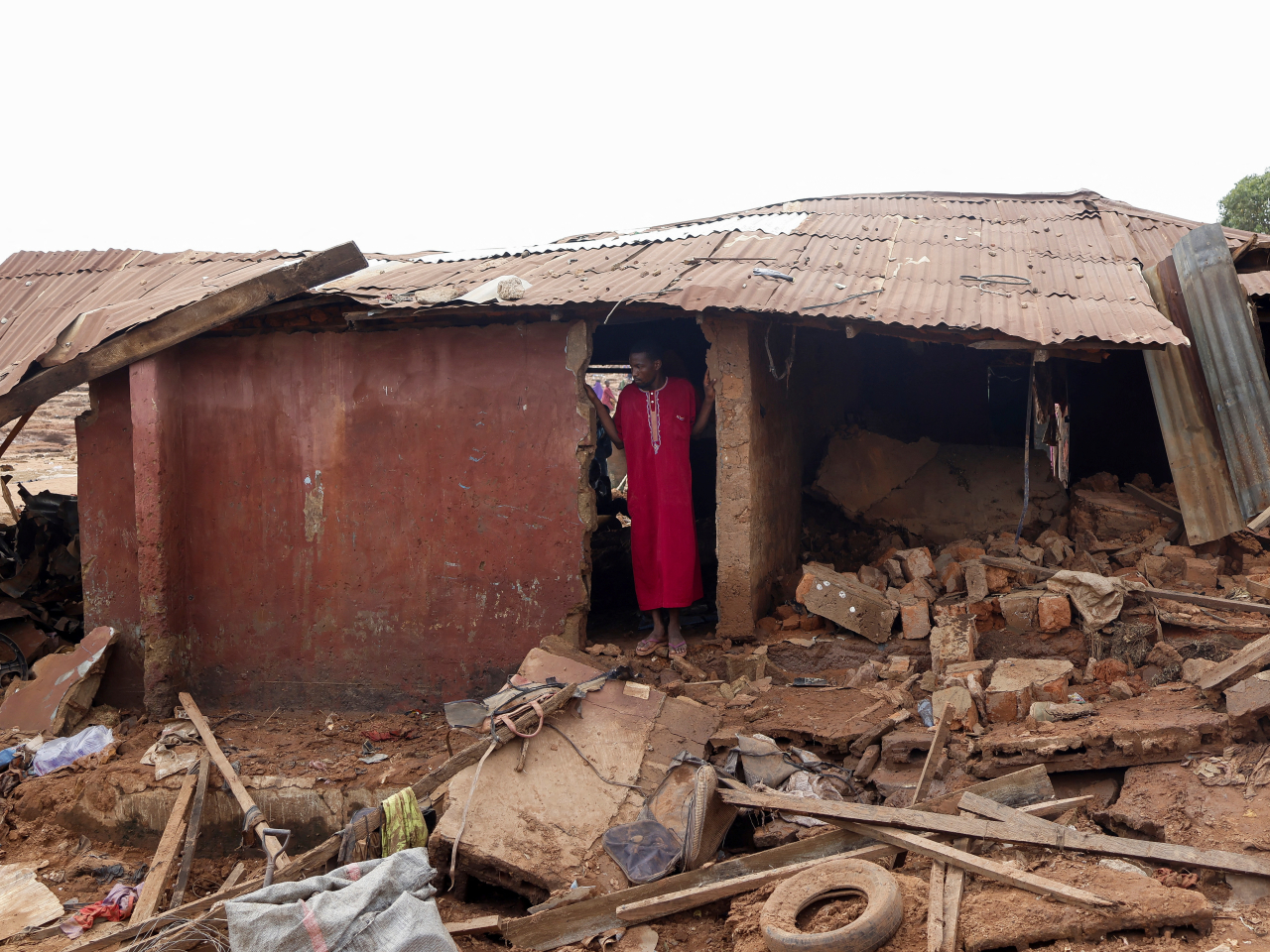 Rescue underway after Nigeria flood kills over 150 - RTHK