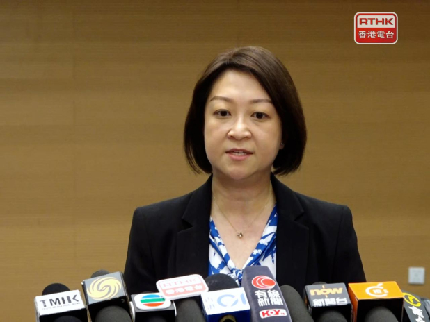 5支的士車隊開始試運 李頌恩稱擬7月開始向試行車隊發牌 - RTHK