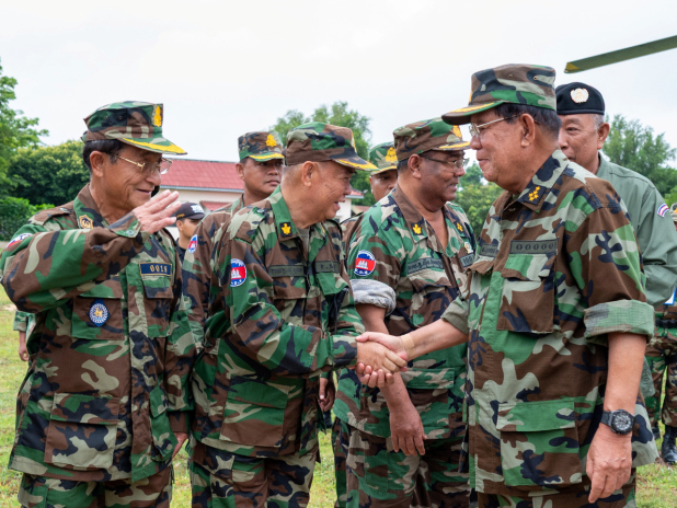 Hun Sen accuses Thai PM of insulting her king - RTHK