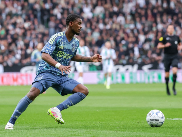 英超車路士簽入19歲荷甲阿積士後衛哈圖 - RTHK