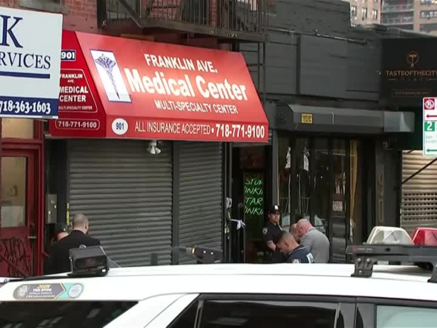 紐約市一間酒吧發生槍擊案3死9傷 - RTHK