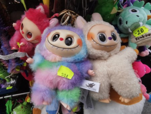 1.8m Labubu items seized for suspected infringement - RTHK