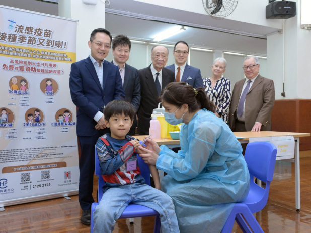 林文健：23間學校應當局呼籲提前安排疫苗接種活動 - RTHK