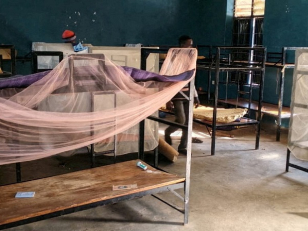 100 abducted schoolkids set free in Nigeria - RTHK