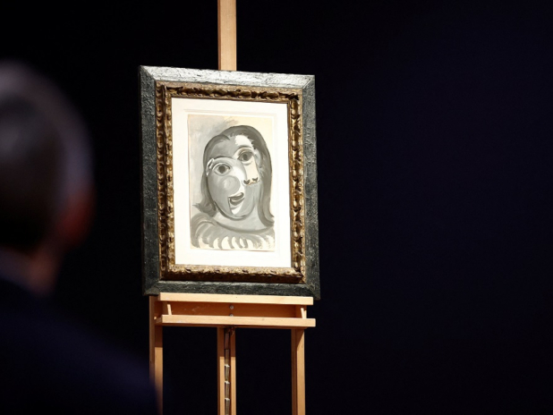 Charity raffle offers a Picasso for 100 euros a ticket - RTHK